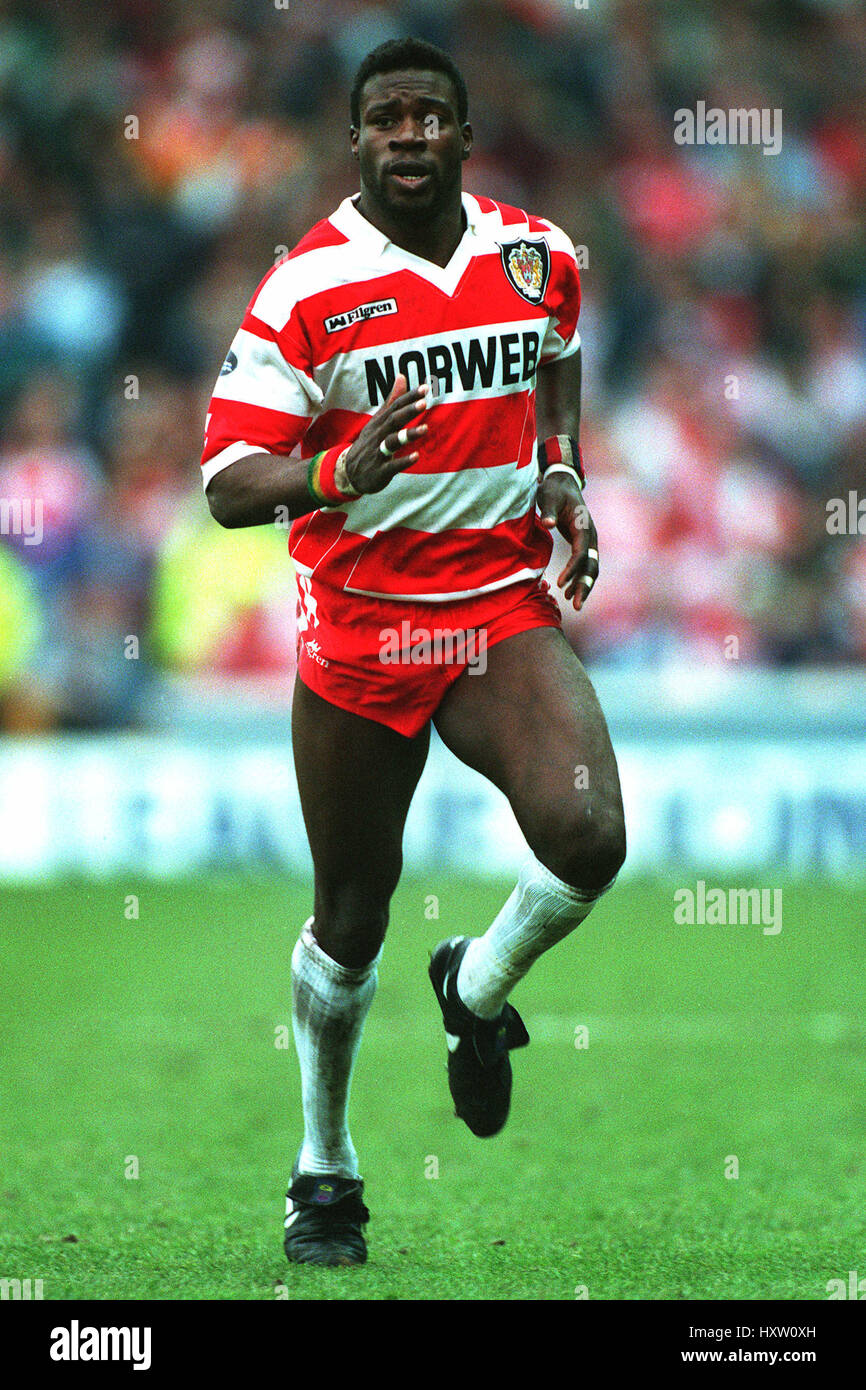 MARTIN OFFIAH WIGAN RLFC 29 March 1993 Stock Photo - Alamy