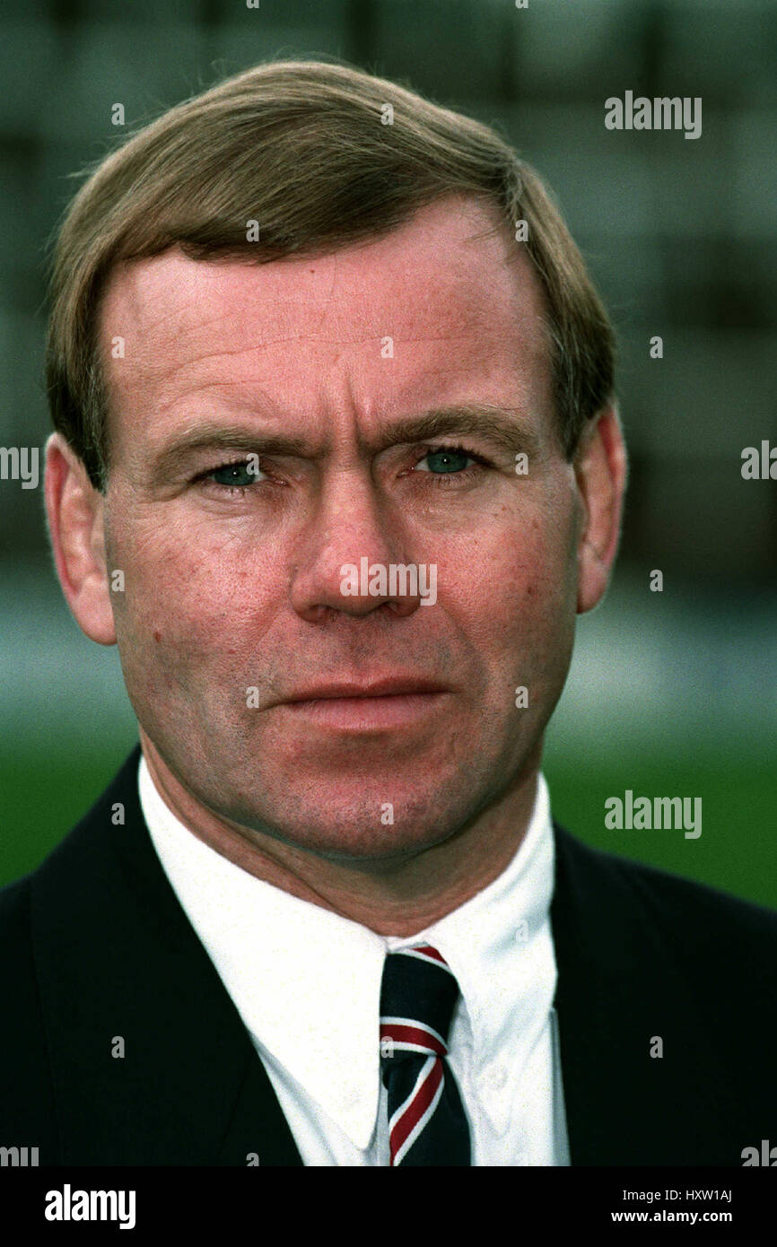 Great britain rugby league coach hi-res stock photography and images ...