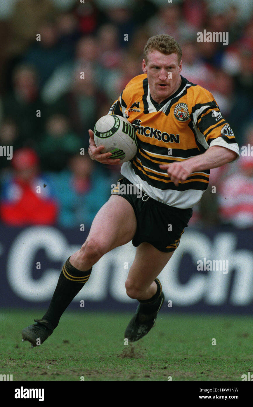 Simon middleton castleford hi-res stock photography and images - Alamy