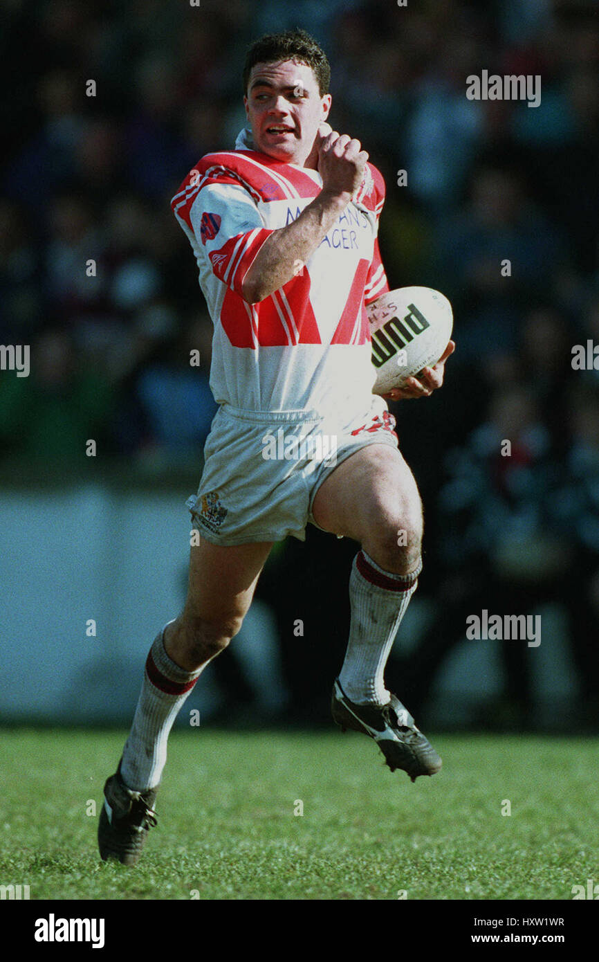 TOMMY MARTYN ST. HELENS RLFC 12 April 1994 Stock Photo - Alamy