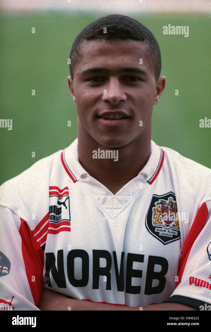 JASON ROBINSON WIGAN RLFC 10 August 1994 Stock Photo - Alamy