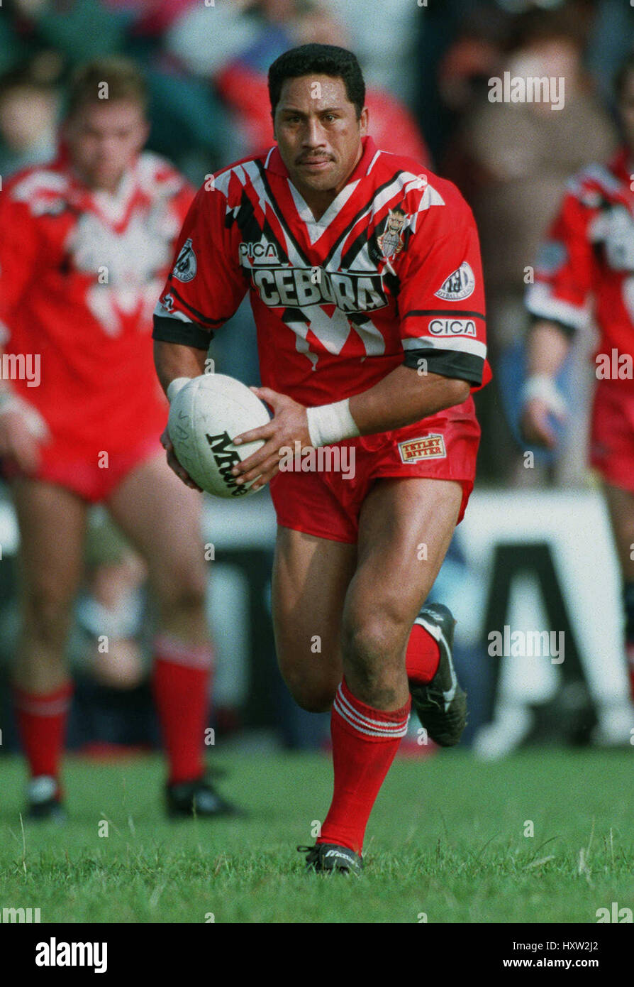 SAM PANAPA SALFORD RLFC 26 September 1994 Stock Photo - Alamy