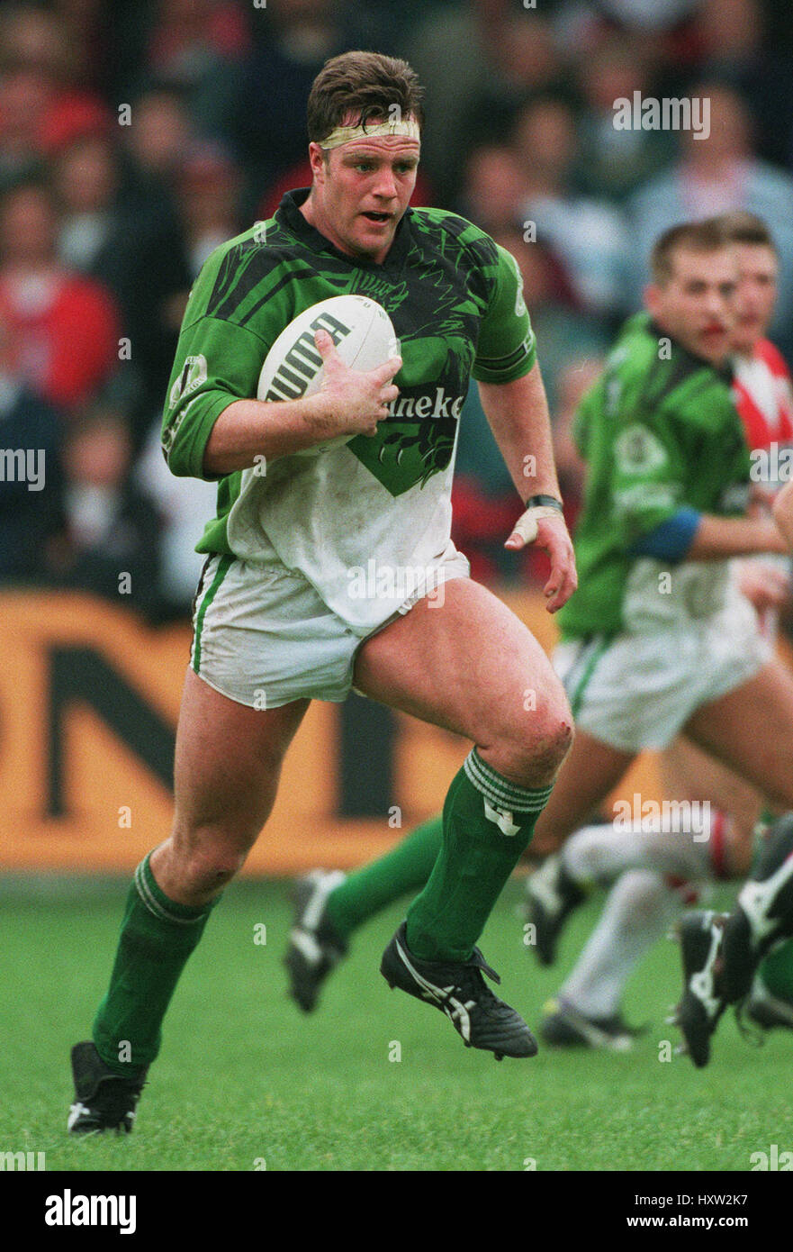PAUL BROADBENT SHEFFIELD EAGLES RLFC 27 September 1994 Stock Photo - Alamy