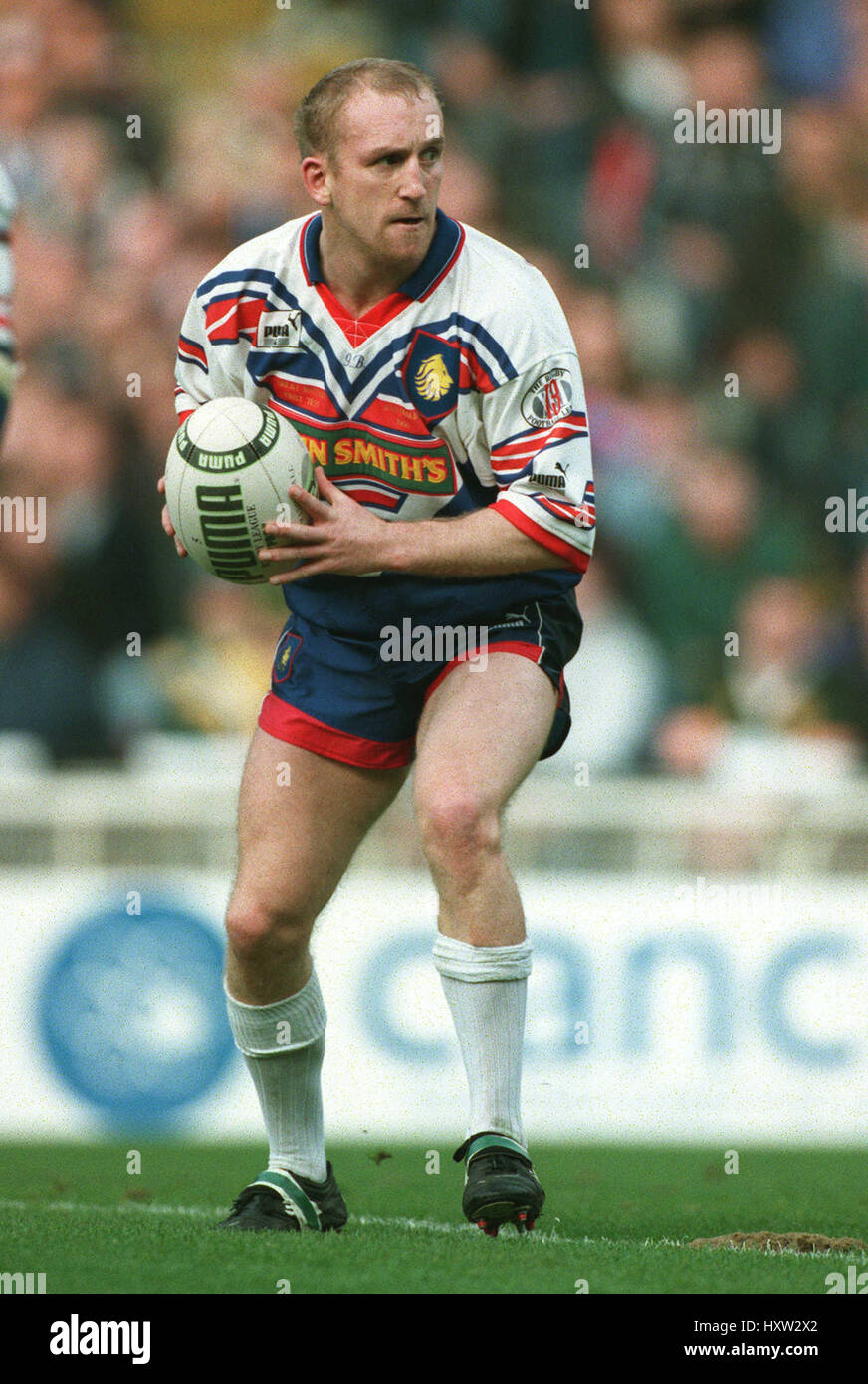 SHAUN EDWARDS GREAT BRITAIN & WIGAN RLFC 24 October 1994 Stock Photo ...