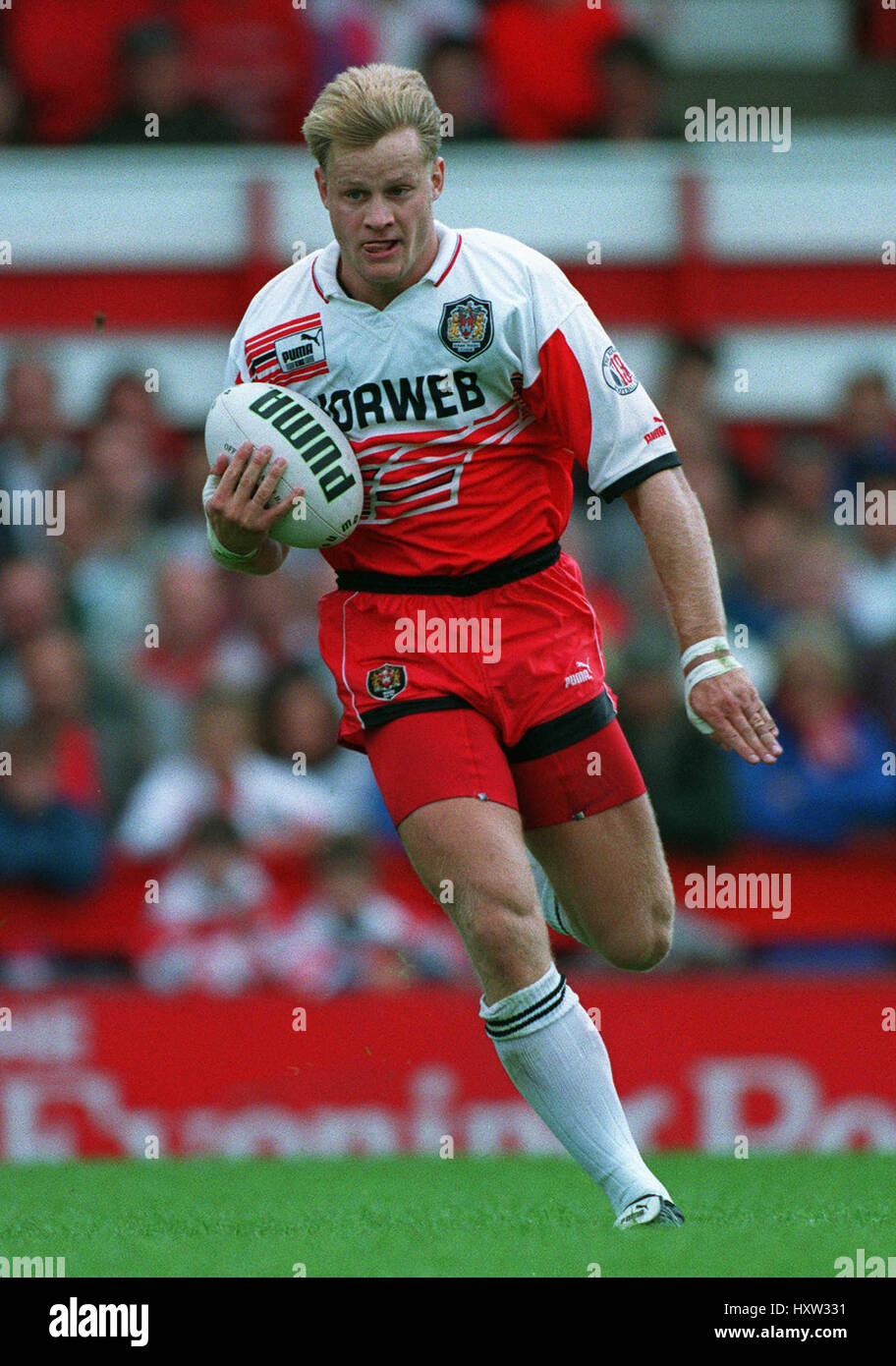 PAUL ATCHESON WIGAN RLFC 31 August 1994 Stock Photo - Alamy