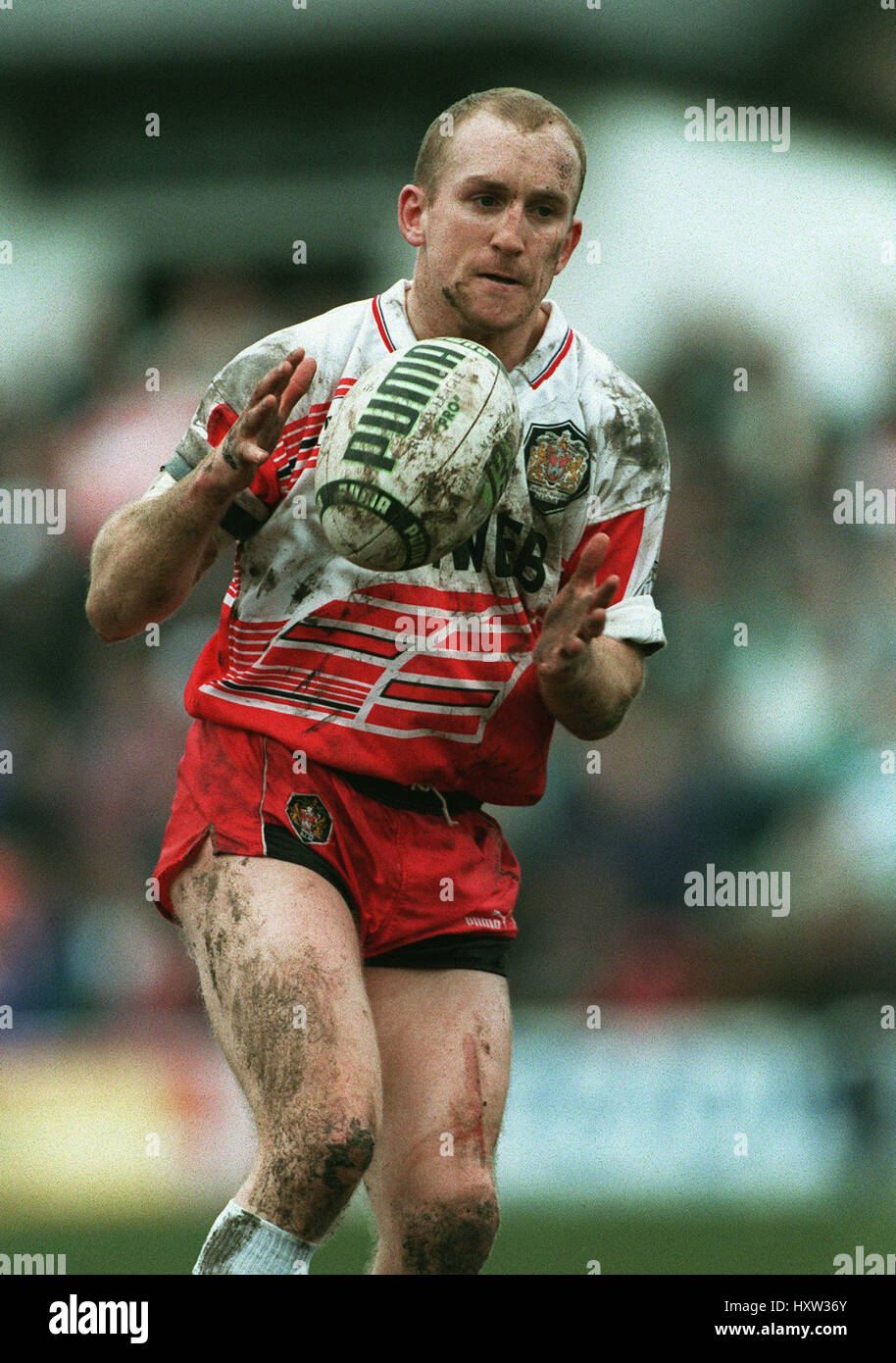 SHAUN EDWARDS WIGAN RLFC 22 March 1995 Stock Photo - Alamy