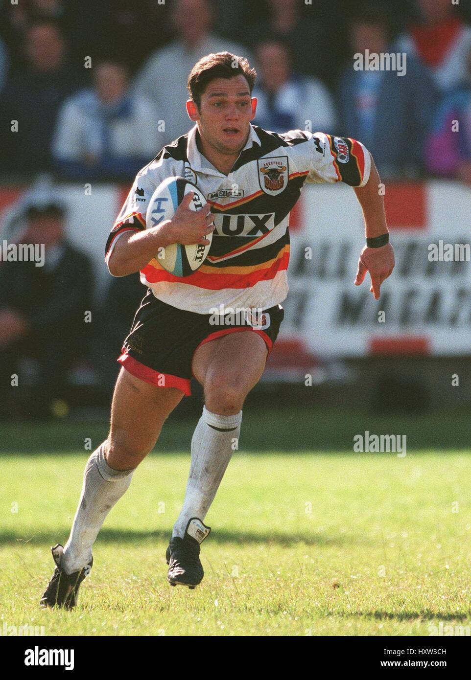 TOMMY HODGKINSON BRADFORD BULLS RLFC 05 September 1995 Stock Photo - Alamy