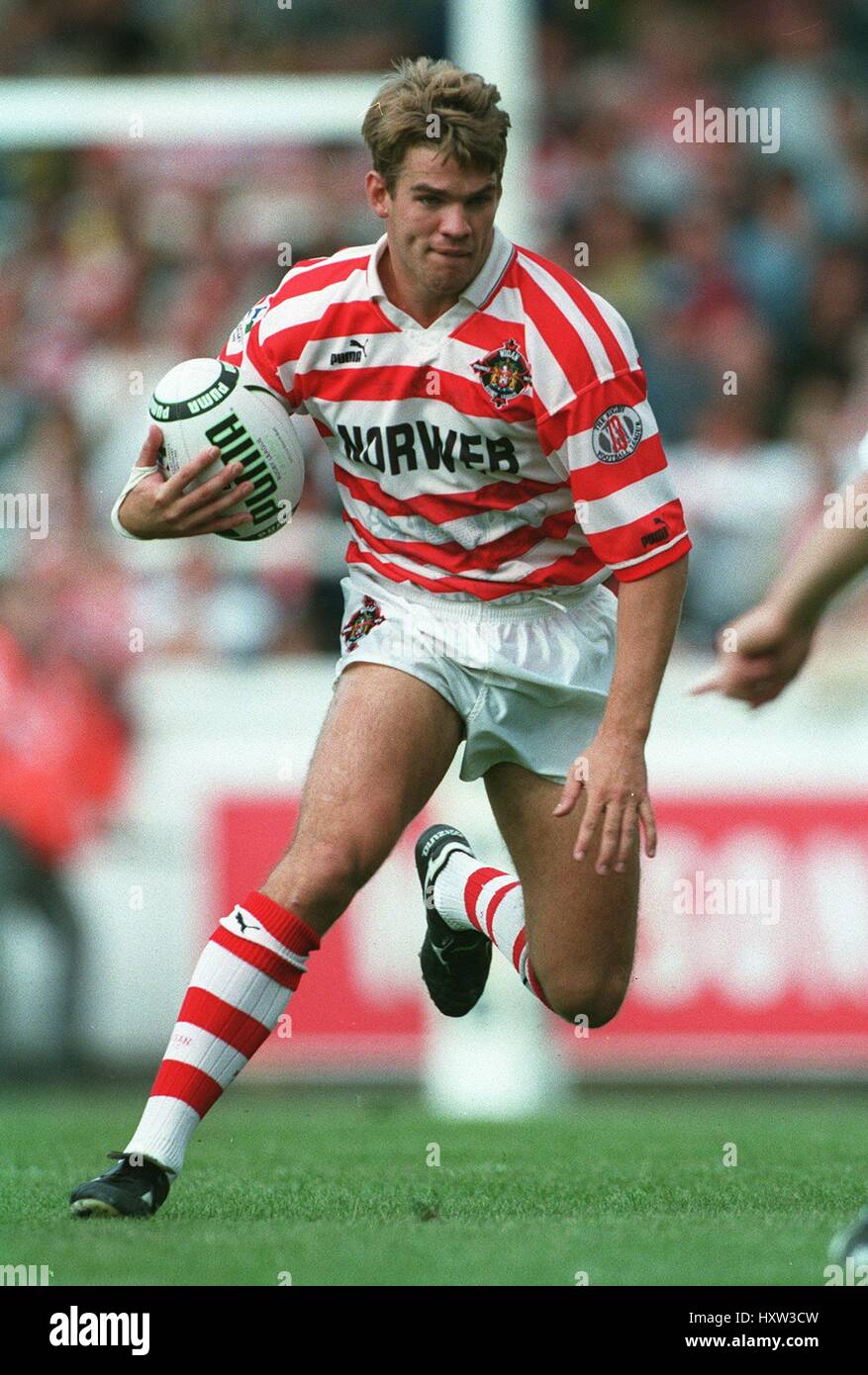 GARY CONNOLLY WIGAN RLFC 04 September 1995 Stock Photo - Alamy