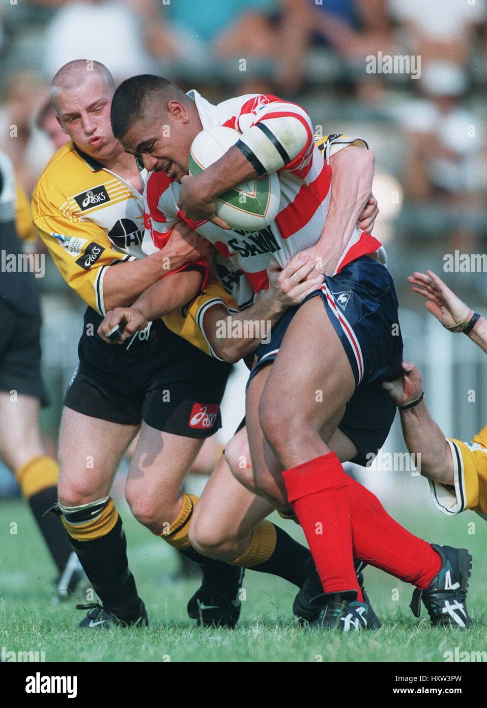 JOE FAIMILO OLDHAM RLFC 22 November 1995 Stock Photo - Alamy