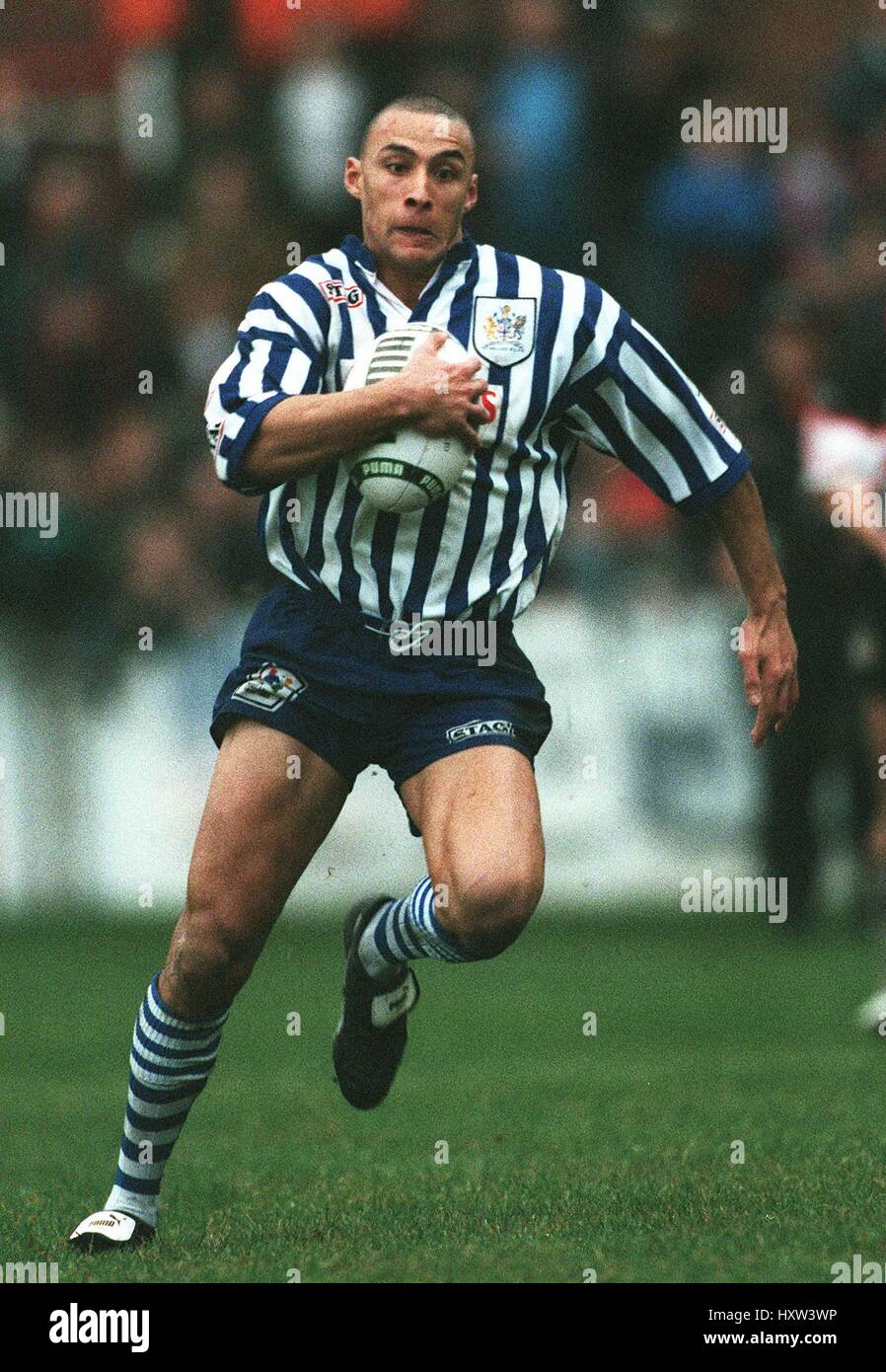 TONY SULLIVAN ST. HELENS RLFC 04 December 1995 Stock Photo - Alamy