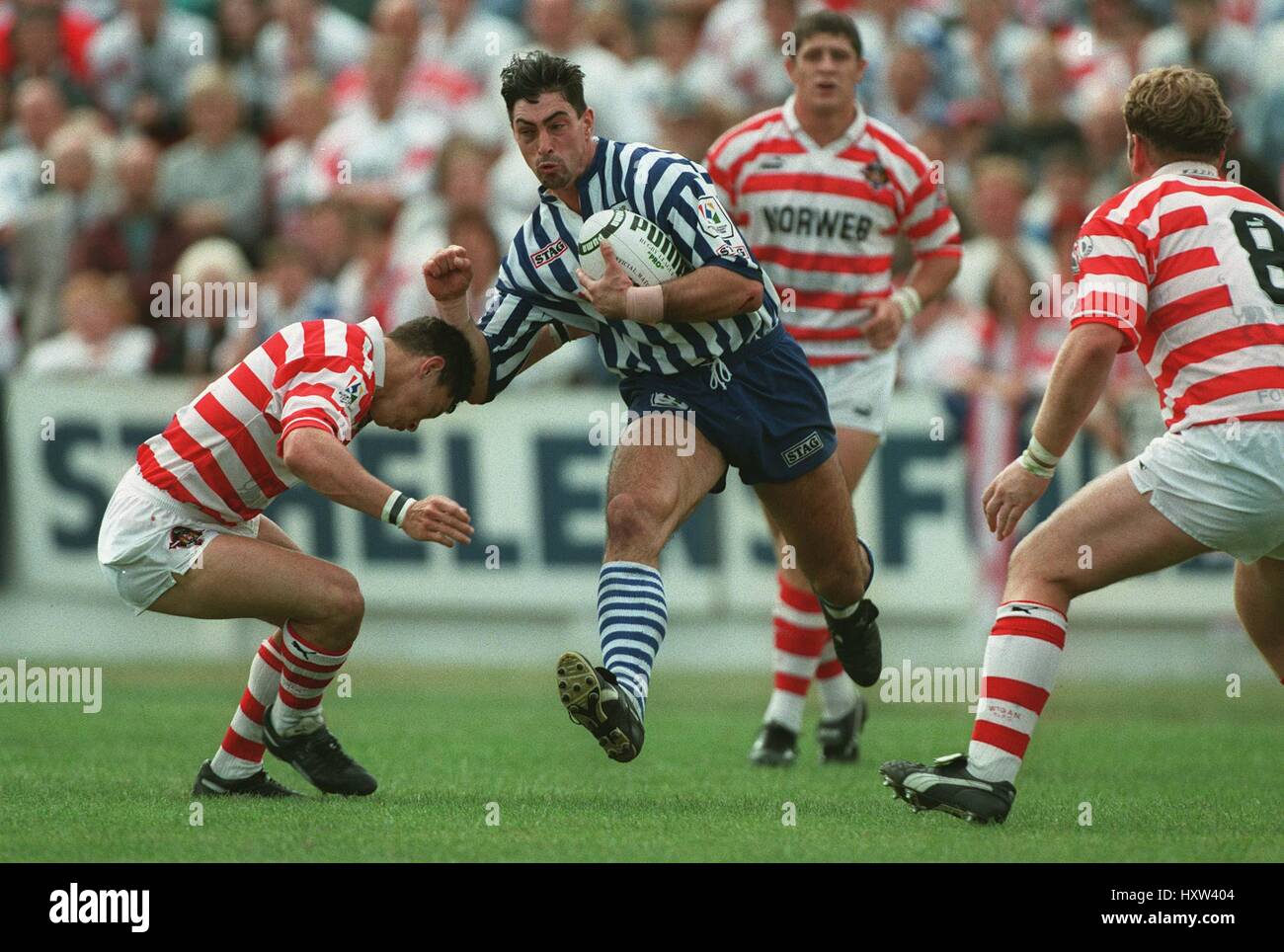 Paul loughlin hi-res stock photography and images - Alamy