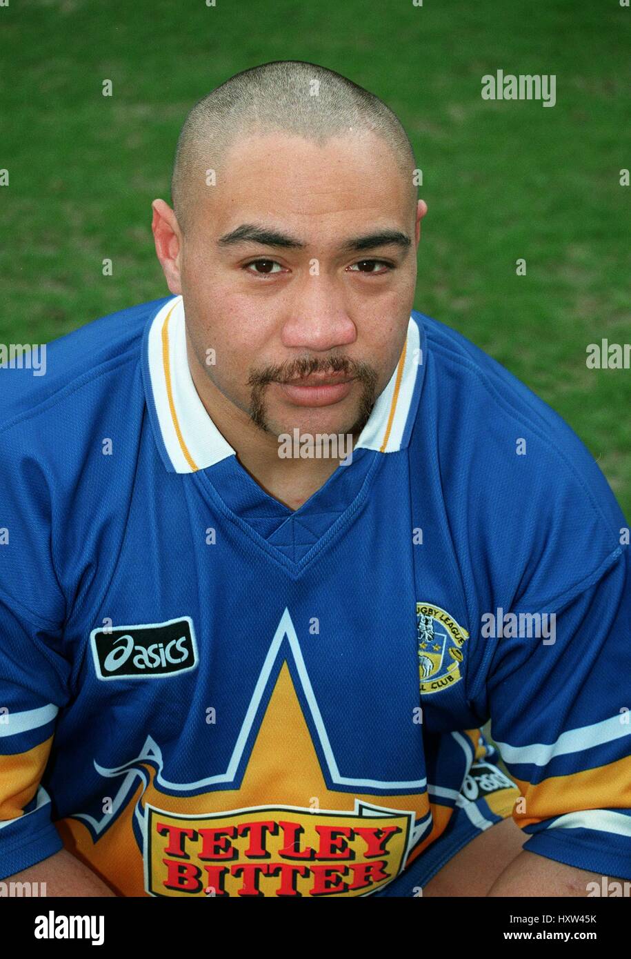 ESENE FAIMILO LEEDS RLFC 02 April 1996 Stock Photo - Alamy