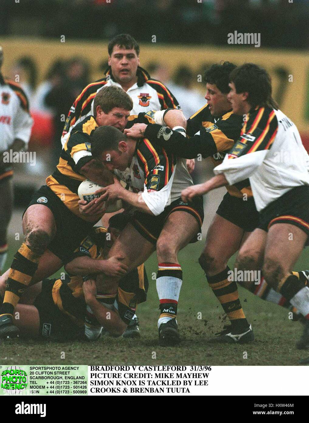 SIMON KNOX & LEE CROOKS BRADFORD V CASTLEFORD 02 April 1996 Stock Photo ...
