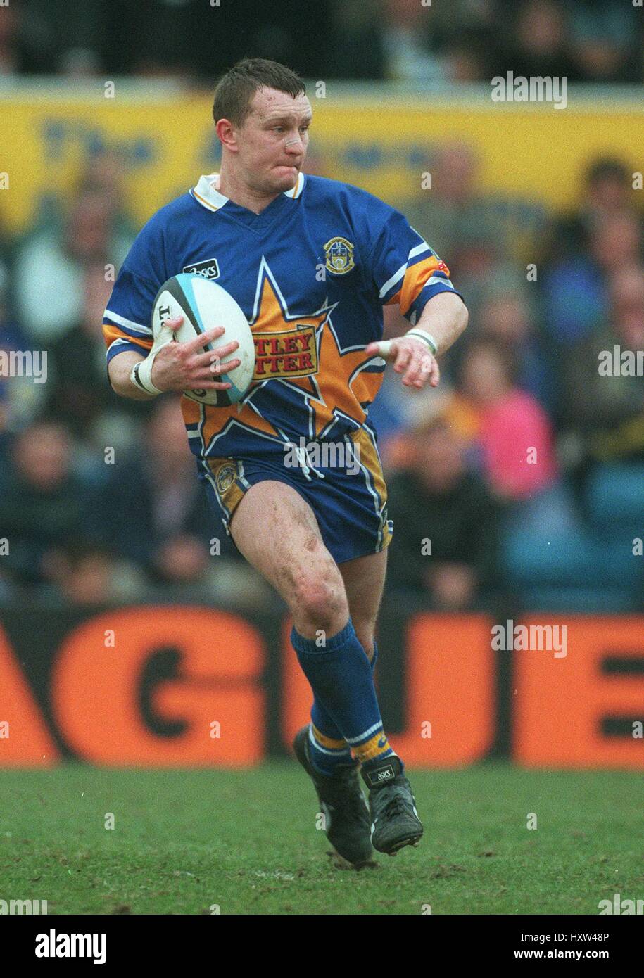 PAUL GLEADHILL LEEDS RLFC 10 April 1996 Stock Photo - Alamy