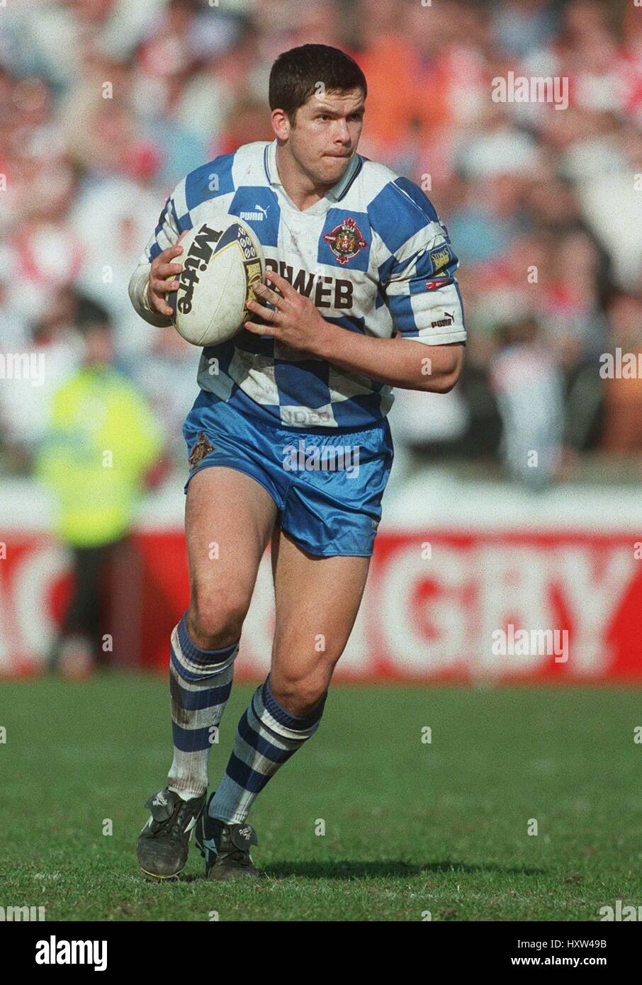 ANDREW FARRELL WIGAN RLFC 10 April 1996 Stock Photo - Alamy