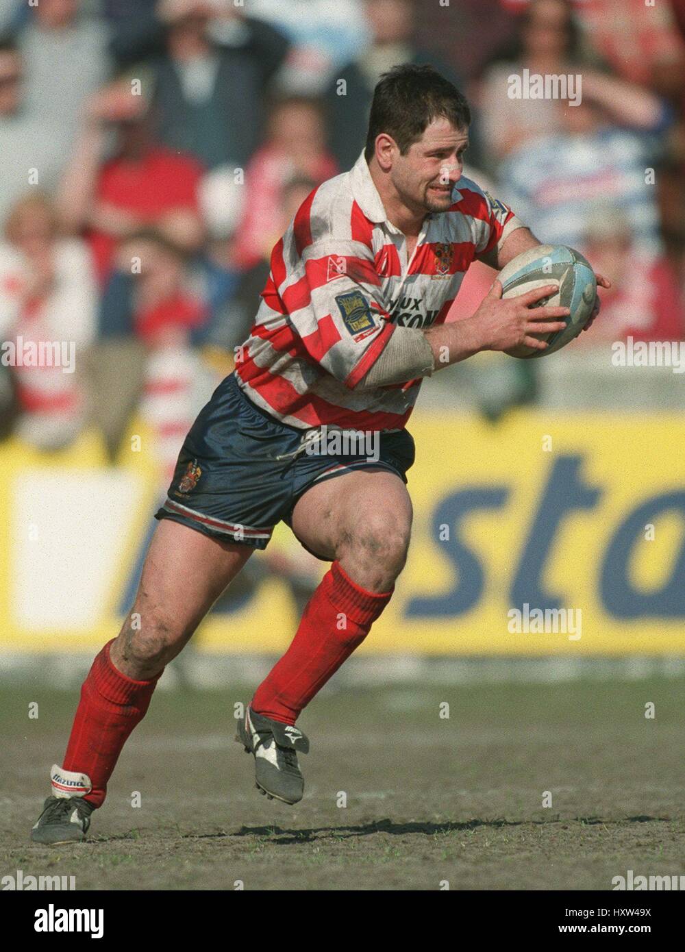 PAUL TOPPING OLDHAM BEARS RLFC 10 April 1996 Stock Photo - Alamy