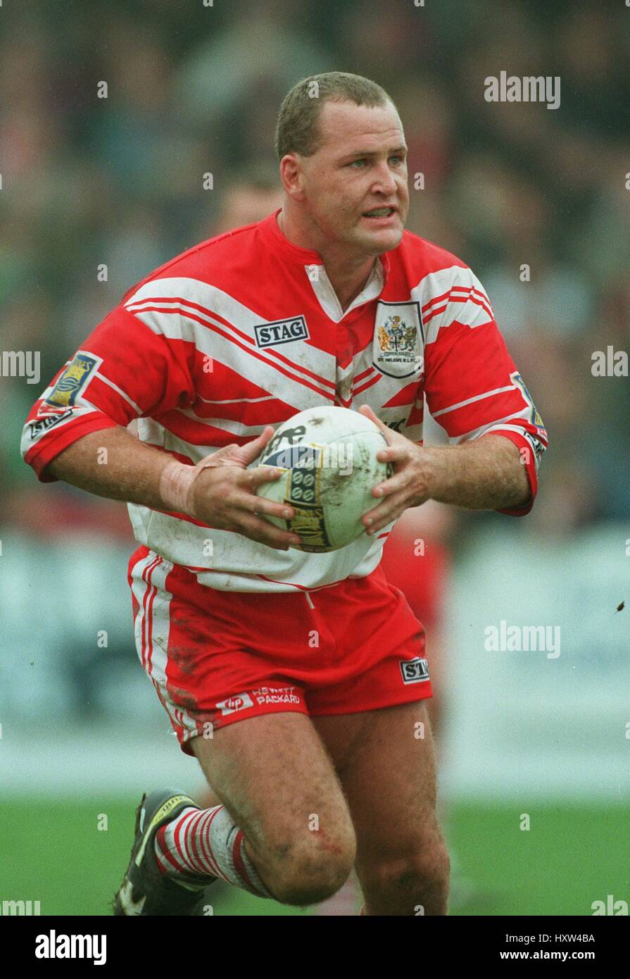DEREK MCVEY ST. HELENS RLFC 15 April 1996 Stock Photo - Alamy