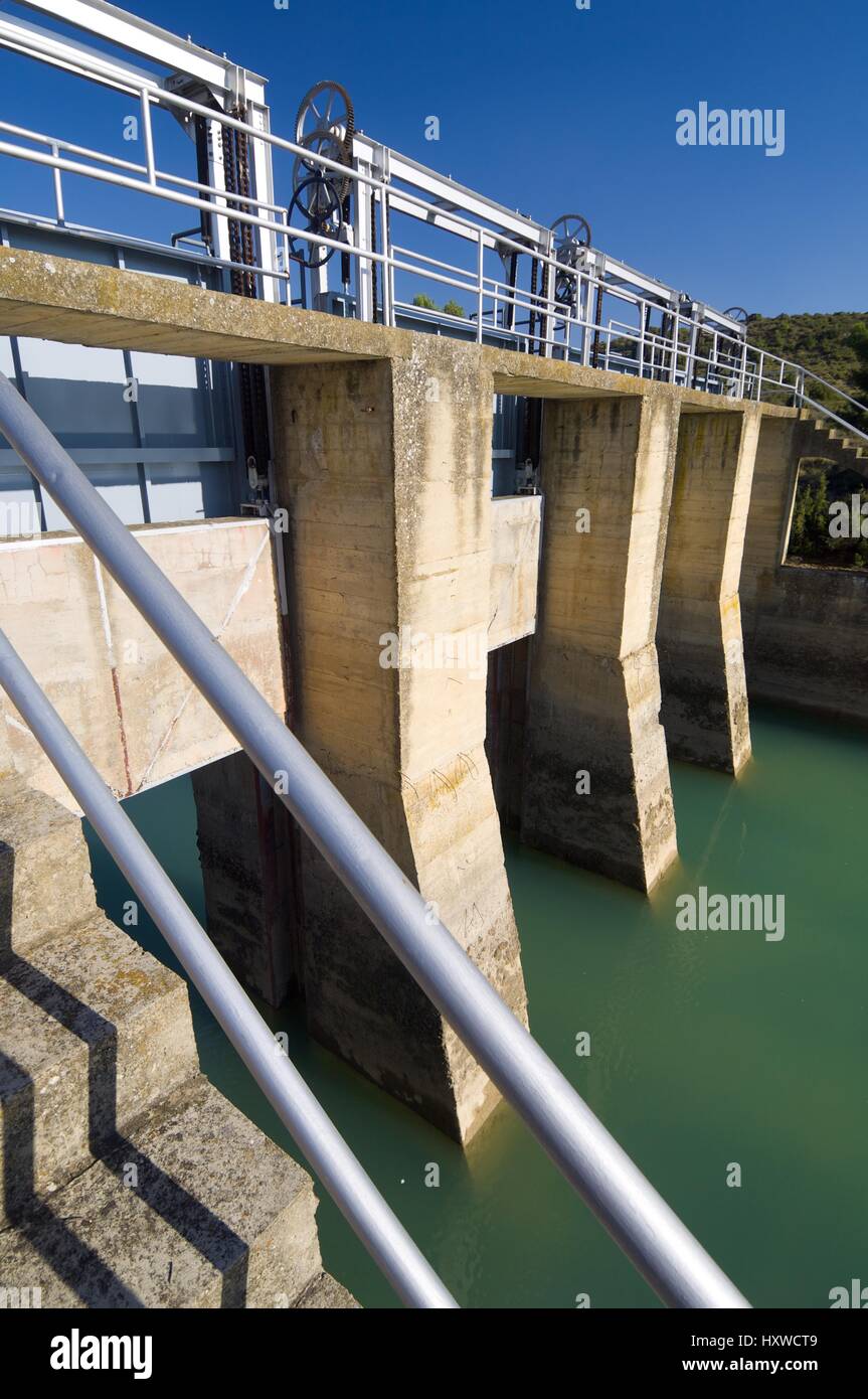Irrigation channel sluice gate hi-res stock photography and images - Alamy