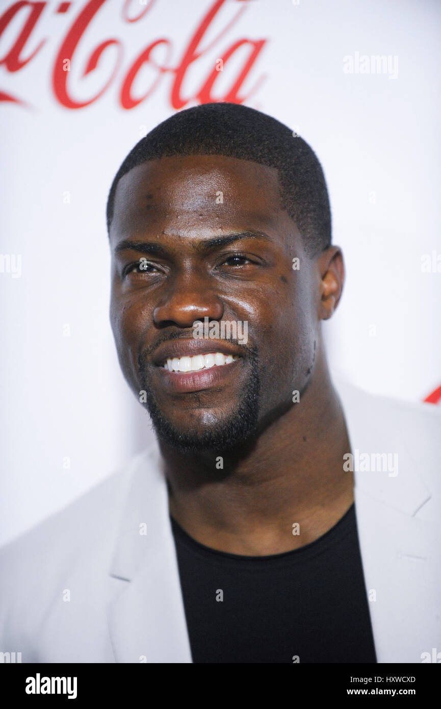 Actor Kevin Hart arrives for The CinemaCon Big Screen Achievement ...