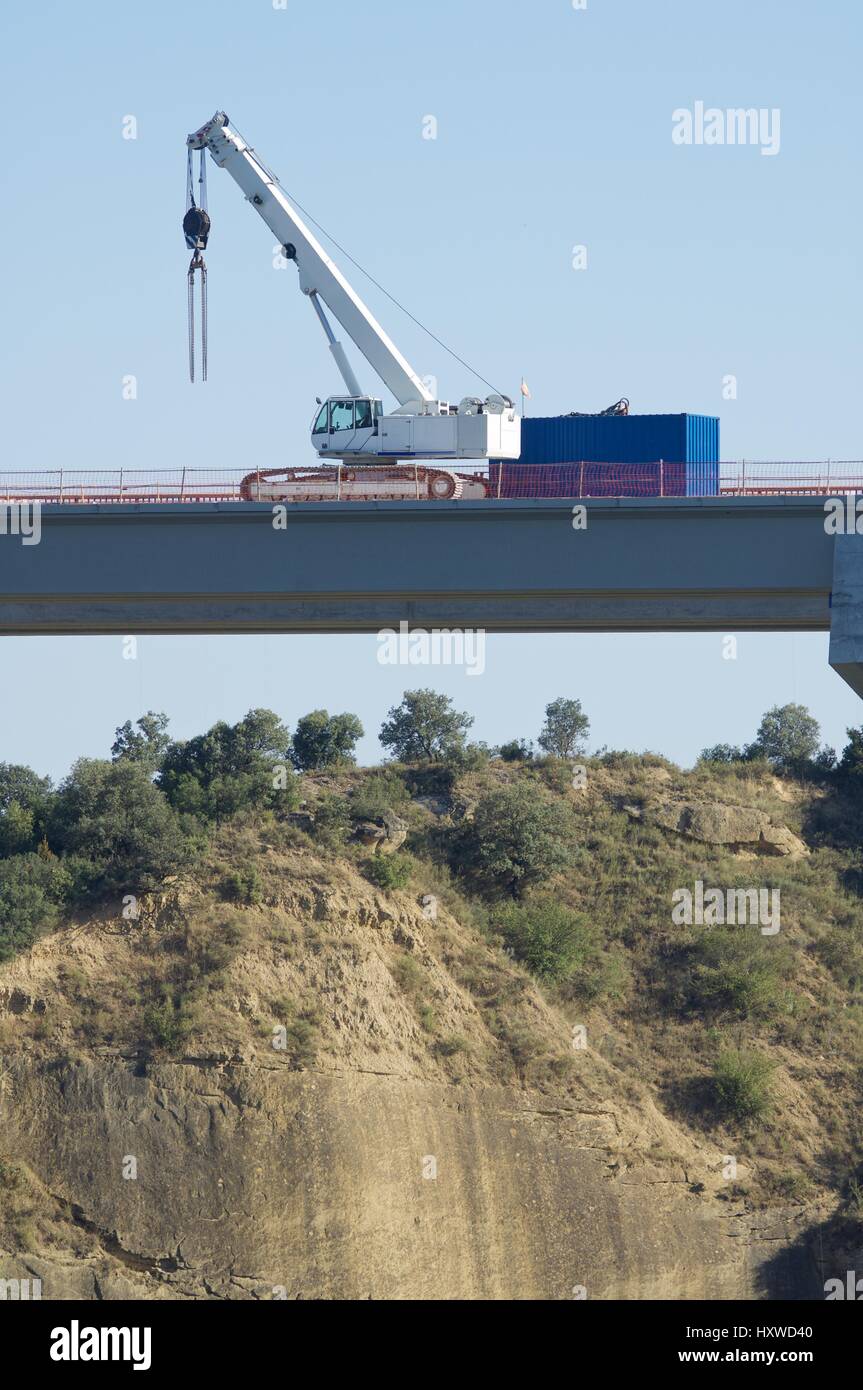 Huge highway structure column support hi-res stock photography and ...