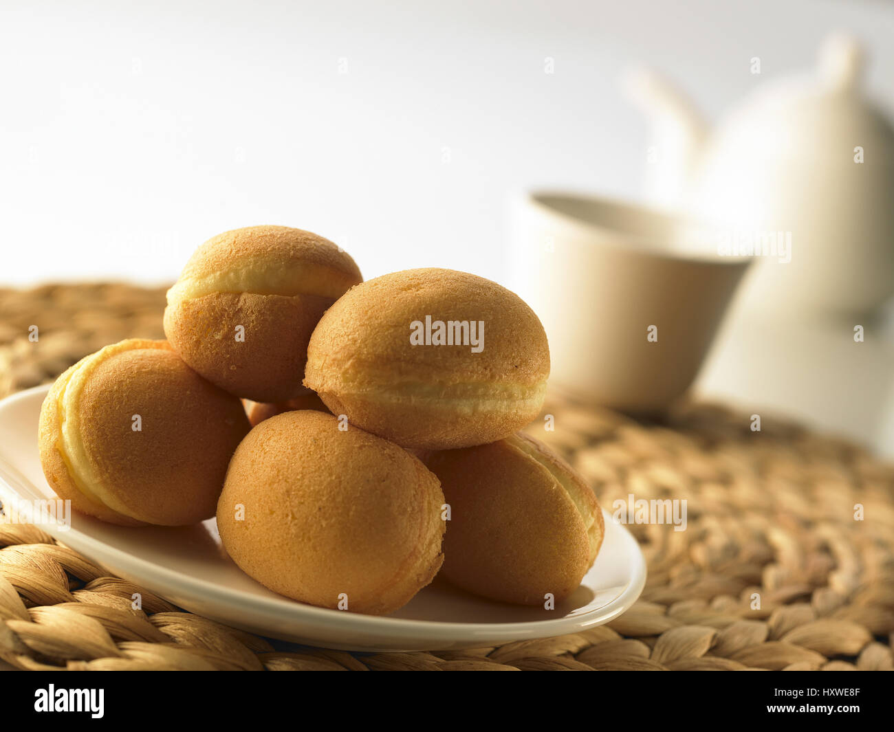 Slanted cake hi-res stock photography and images - Alamy