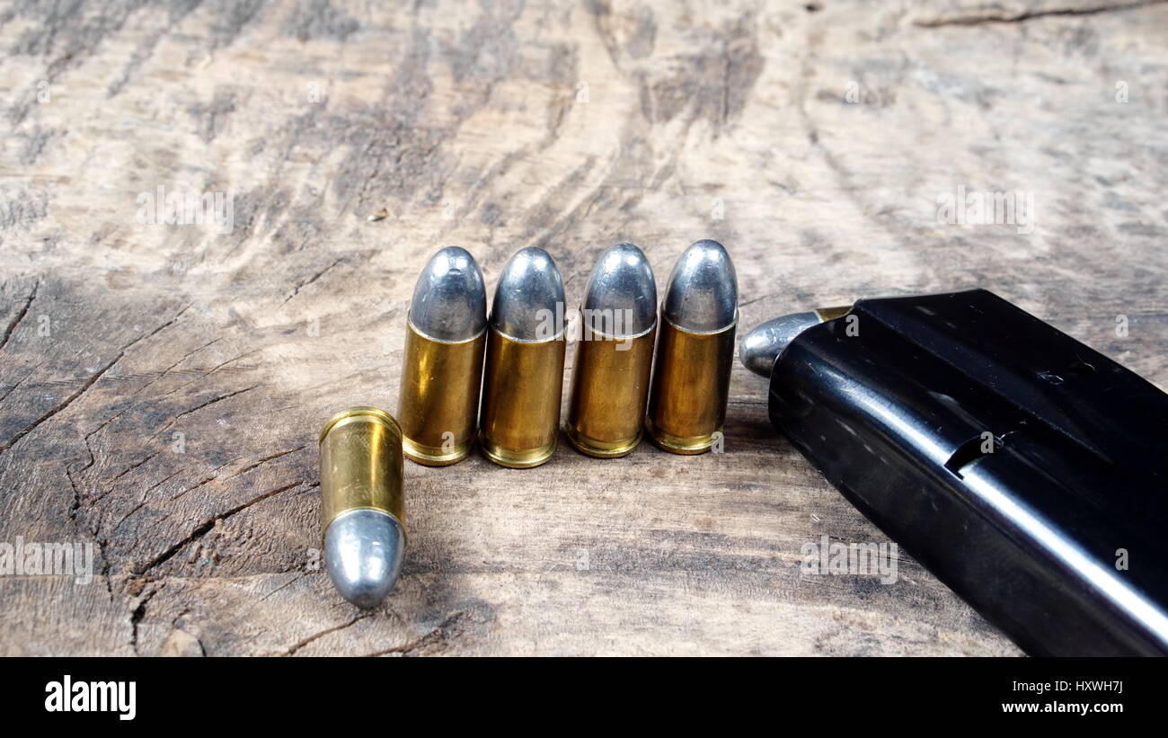 Muzzle loading bullet hi-res stock photography and images - Alamy