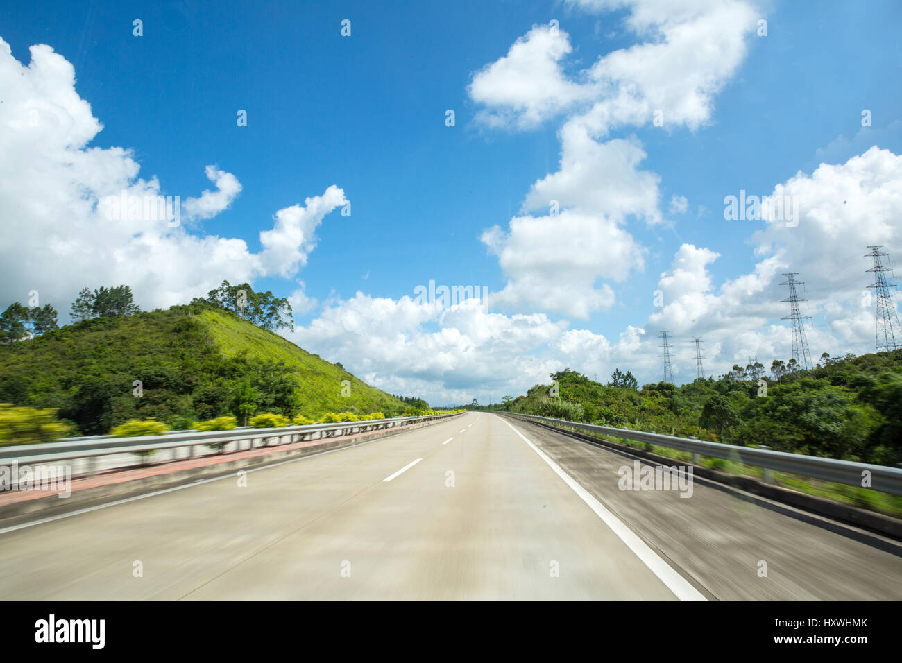 Dual two lane carriage way hi-res stock photography and images - Alamy