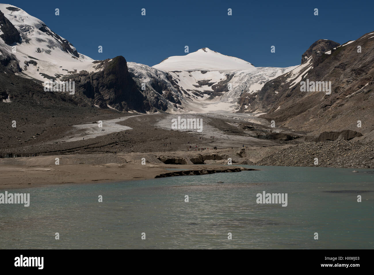 die Gletscherzunge der Pasterze am Großglockner in Heiligenblut ...