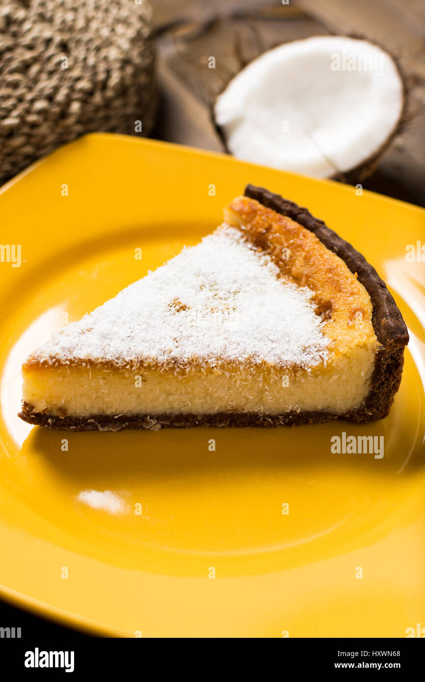 Vegetarian coconut pie dessert hi-res stock photography and images - Alamy