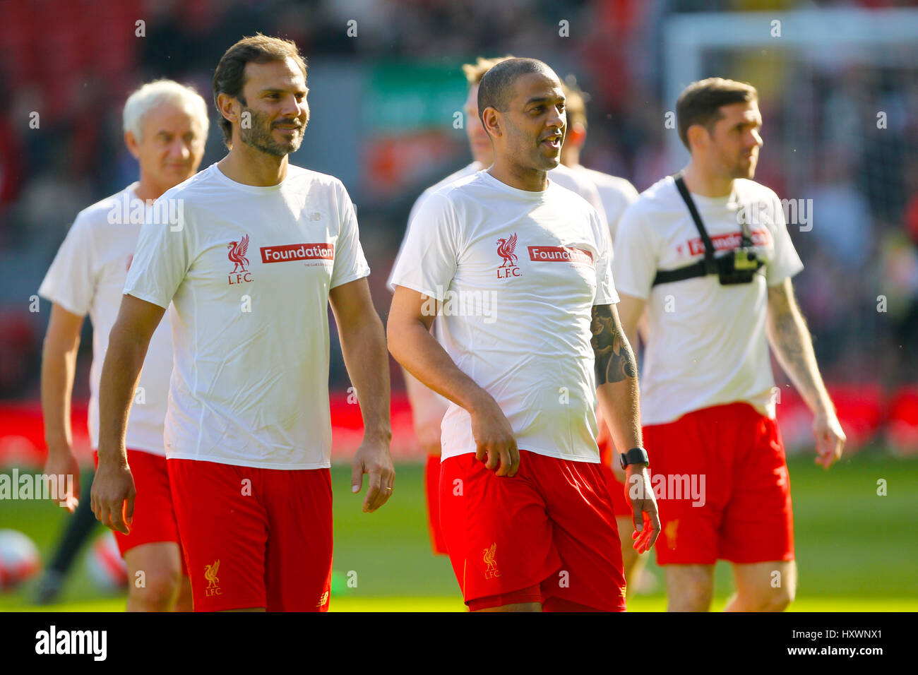 Liverpool Legend's Phil Babb (centre) and team mates Stock Photo - Alamy