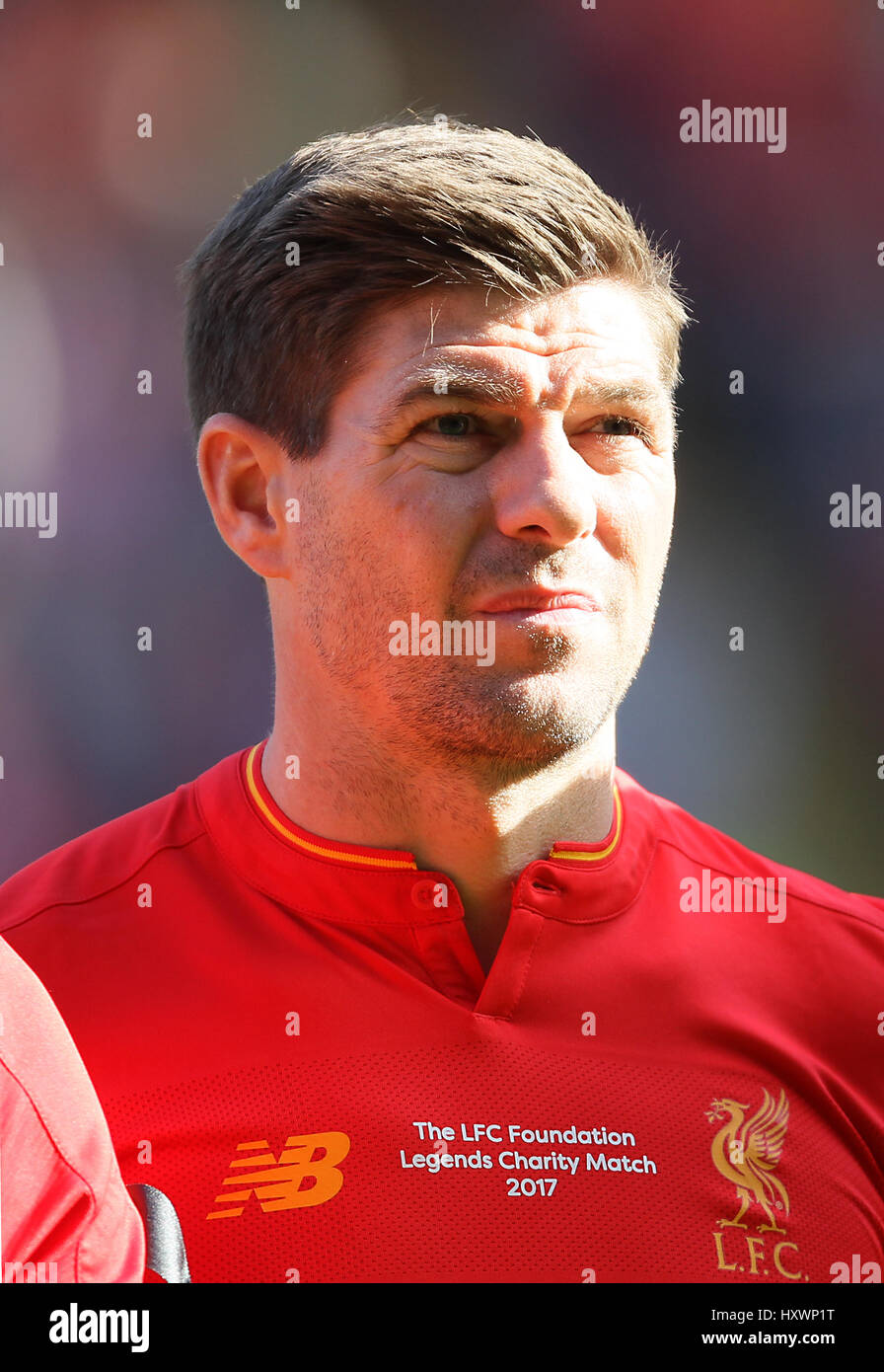 Portrait liverpool hi-res stock photography and images - Alamy