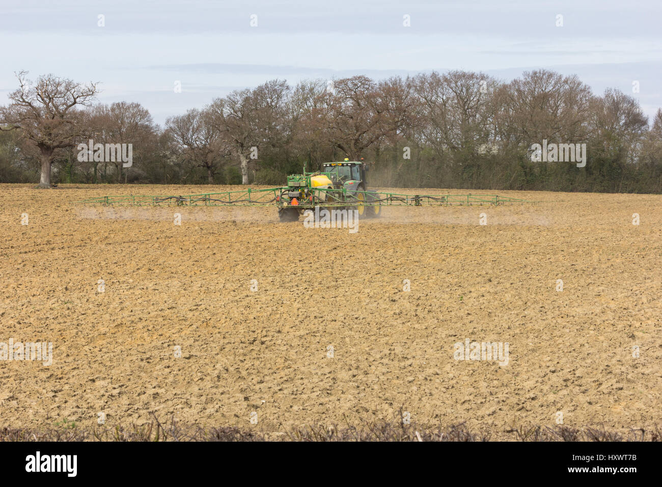 Crop spraying tractor hi-res stock photography and images - Alamy
