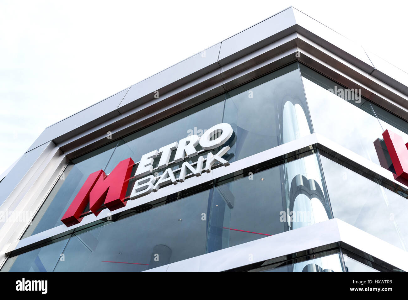 Metro Bank UK Stock Photo - Alamy