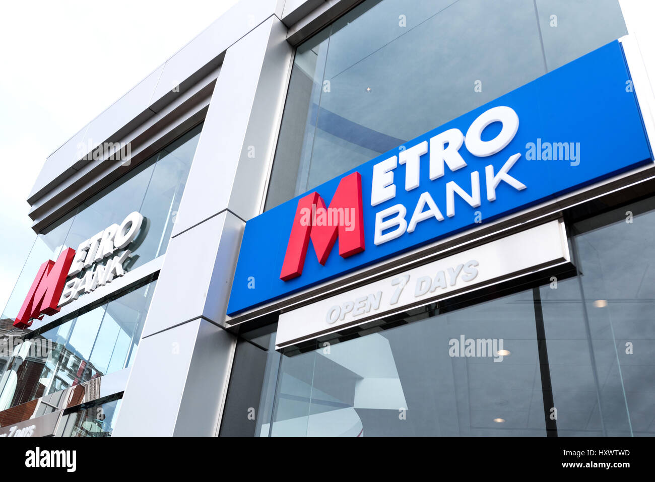 Metro Bank UK Stock Photo - Alamy