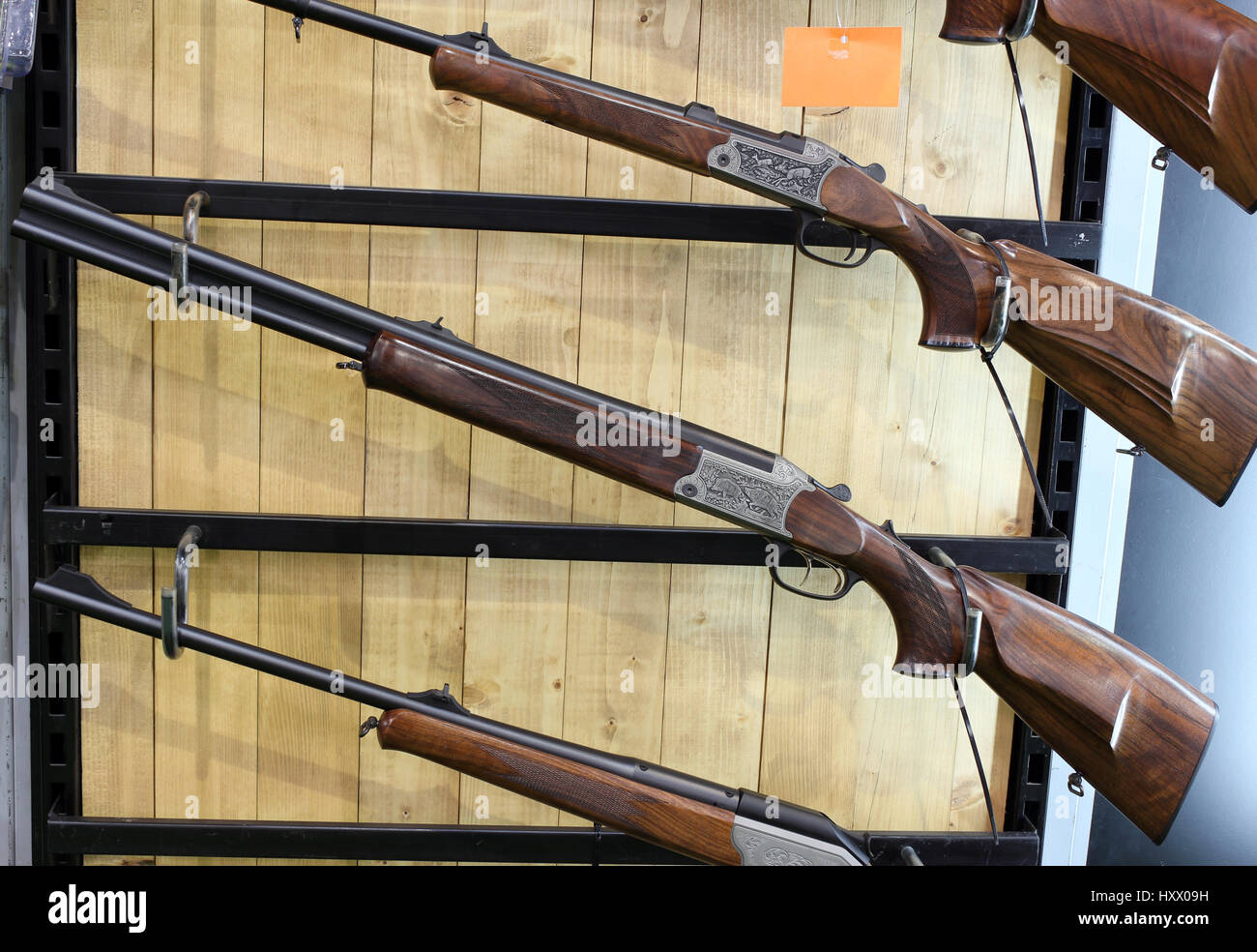 Rifles and shotguns hi-res stock photography and images - Alamy