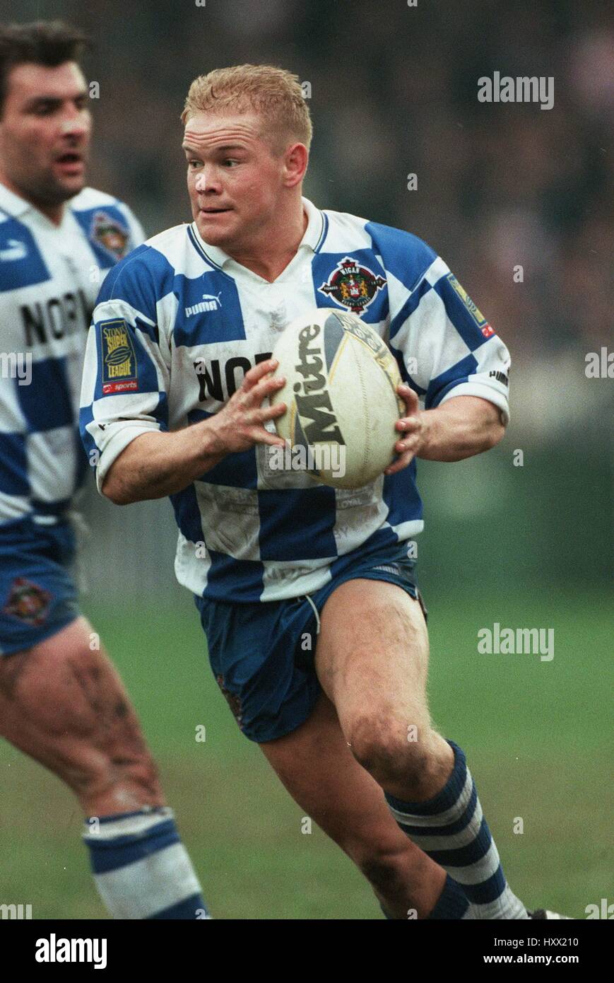 CRAIG MURDOCK WIGAN RLFC 18 April 1996 Stock Photo - Alamy