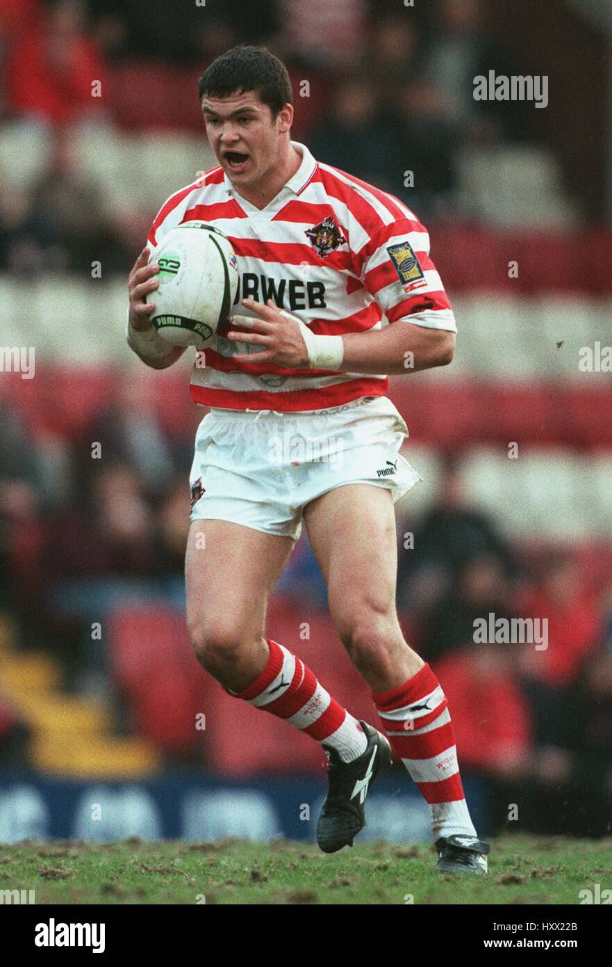ANDREW FARRELL WIGAN RLFC 21 April 1996 Stock Photo - Alamy