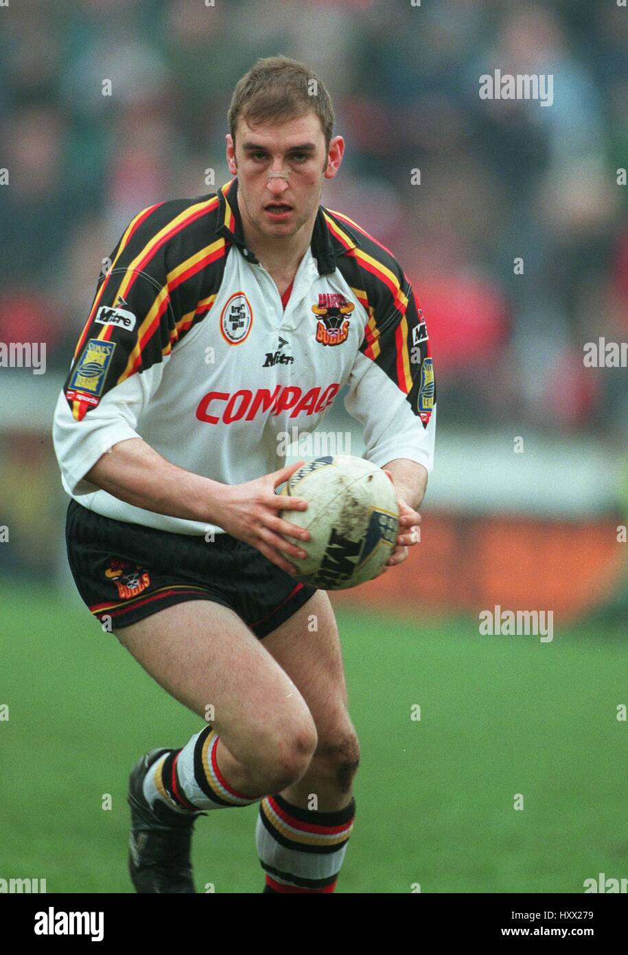 SIMON KNOX BRADFORD BULLS RLFC 26 April 1996 Stock Photo - Alamy