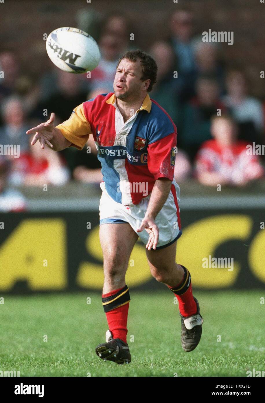 KEVIN LANGER LONDON BRONCOS RLFC 13 May 1996 Stock Photo - Alamy