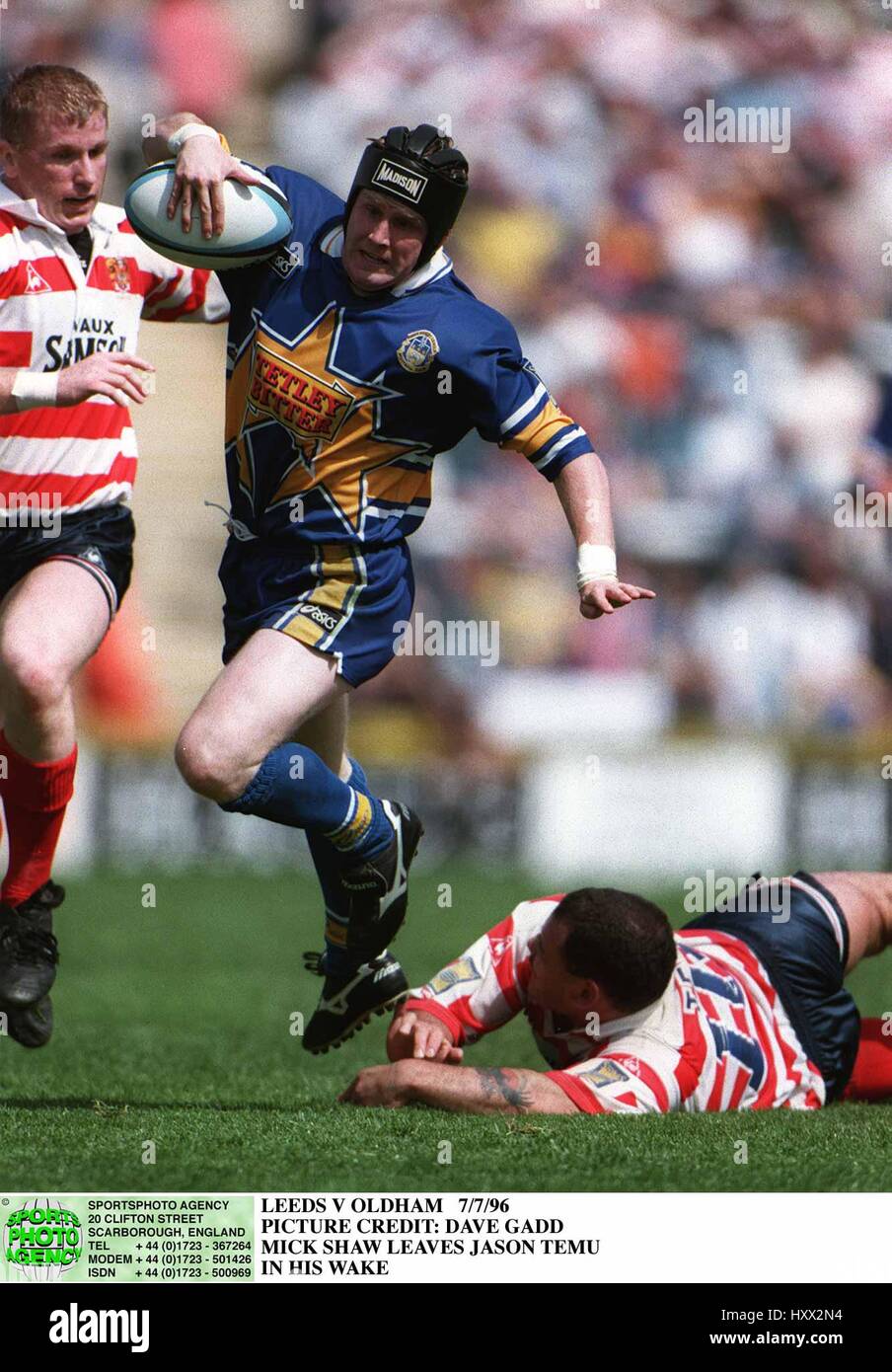 MICK SHAW & JASON TEMU LEEDS V OLDHAM RL 07 July 1996 Stock Photo - Alamy