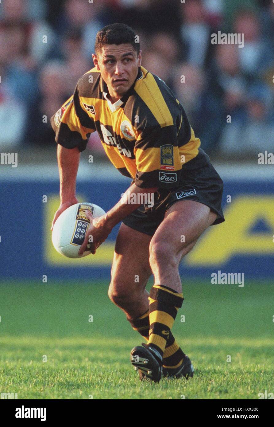 FRANO BOTICA CASTLEFORD TIGERS RLFC 22 August 1996 Stock Photo - Alamy