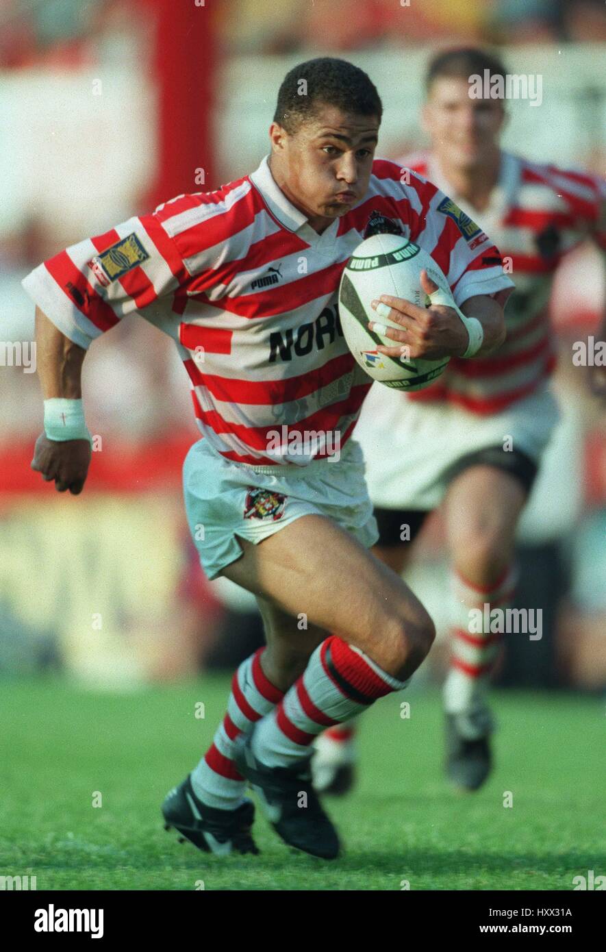 JASON ROBINSON WIGAN RLFC 22 August 1996 Stock Photo - Alamy