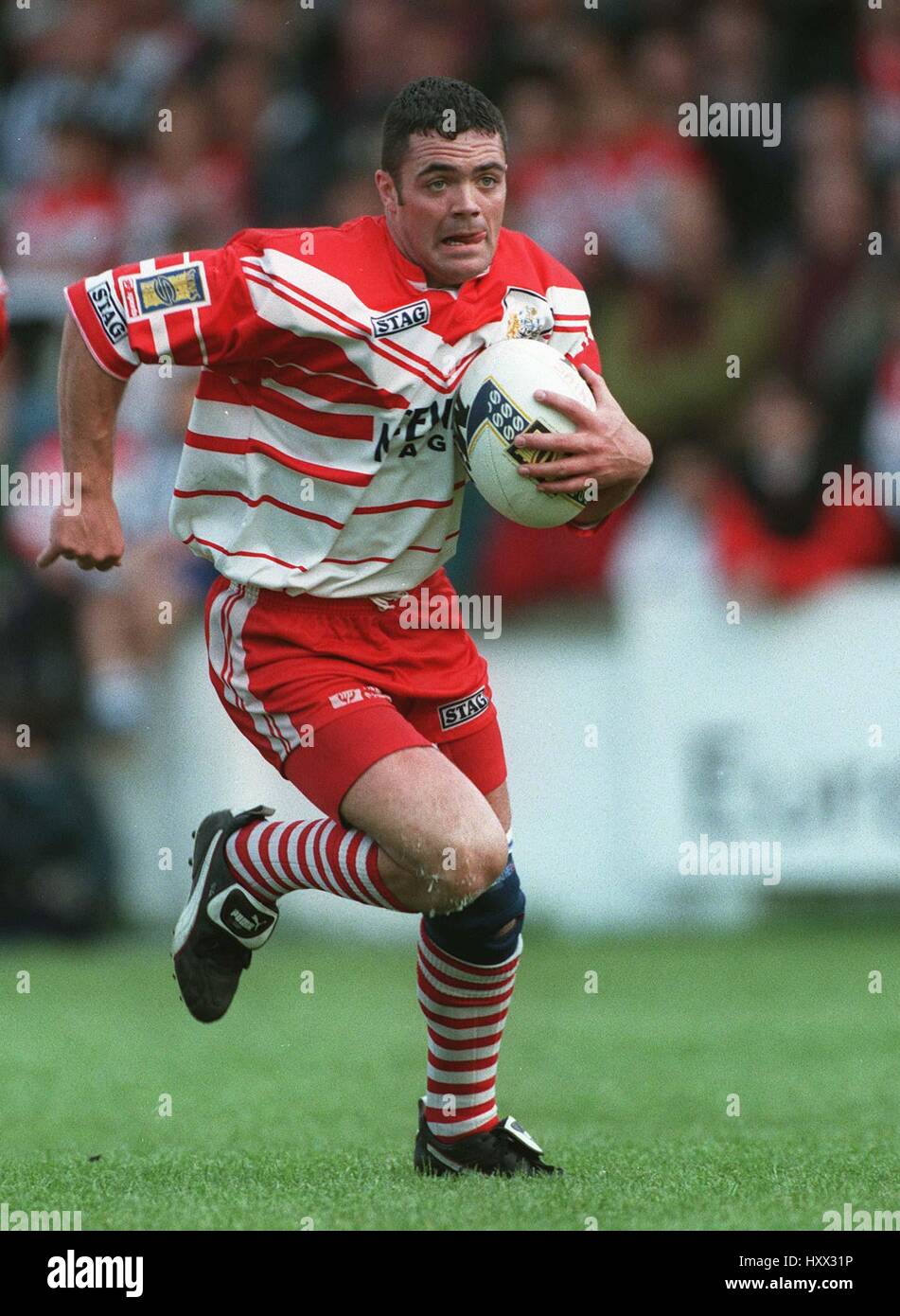 TOMMY MARTYN ST. HELENS RLFC 22 August 1996 Stock Photo - Alamy