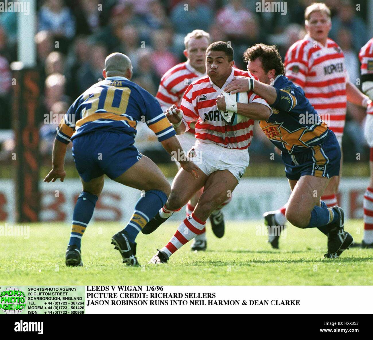 Rugby league leeds v wigan hi-res stock photography and images - Alamy
