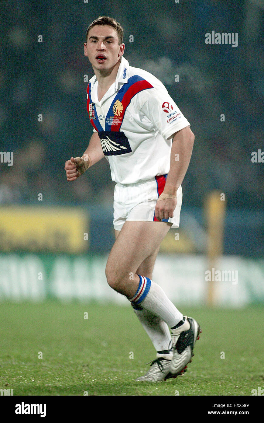 KEVIN SINFIELD GREAT BRITAIN MCALPINE STADIUM HUDDERSFIELD ENGLAND 22 ...
