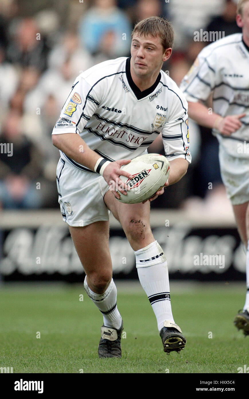 RICHARD HORNE HULL FC KC STADIUM HULL ENGLAND 07 March 2004 Stock Photo ...