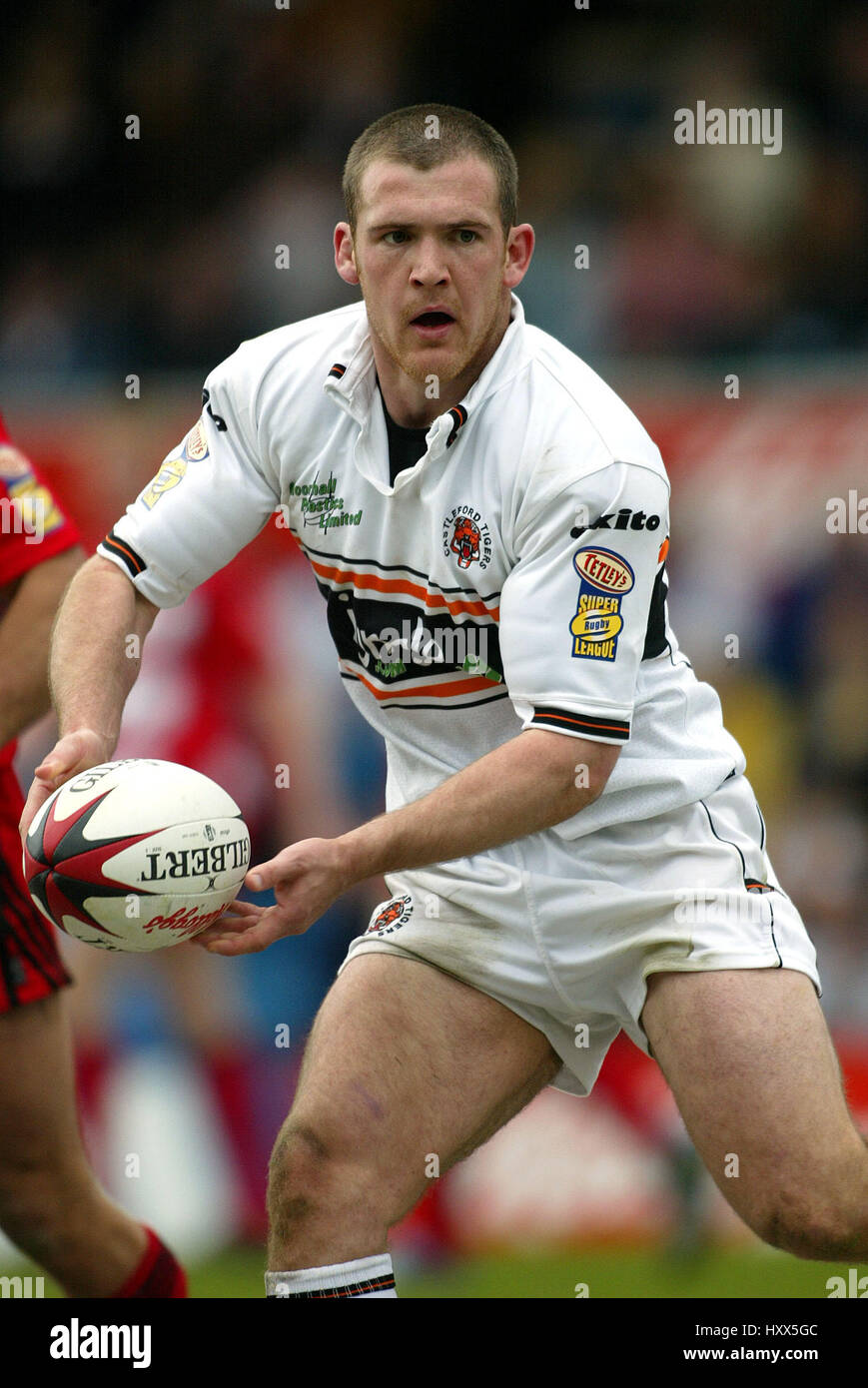 DANNY ORR CASTLEFORD TIGERS RLFC 14 April 2002 Stock Photo - Alamy
