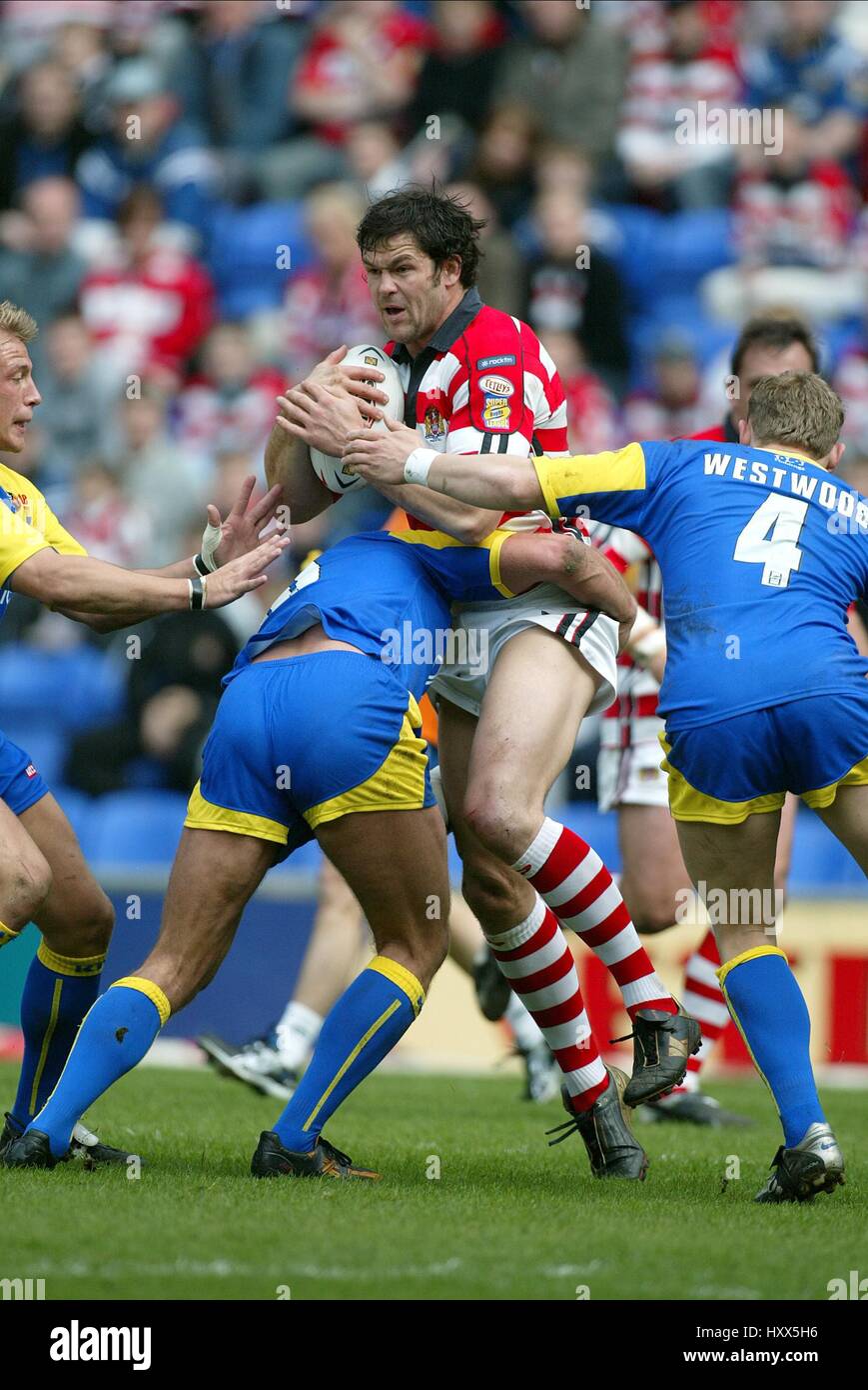 ANDREW FARRELL & MARK HILTON WIGAN WARRIORS V WARRINGTON JJB STADIUM ...