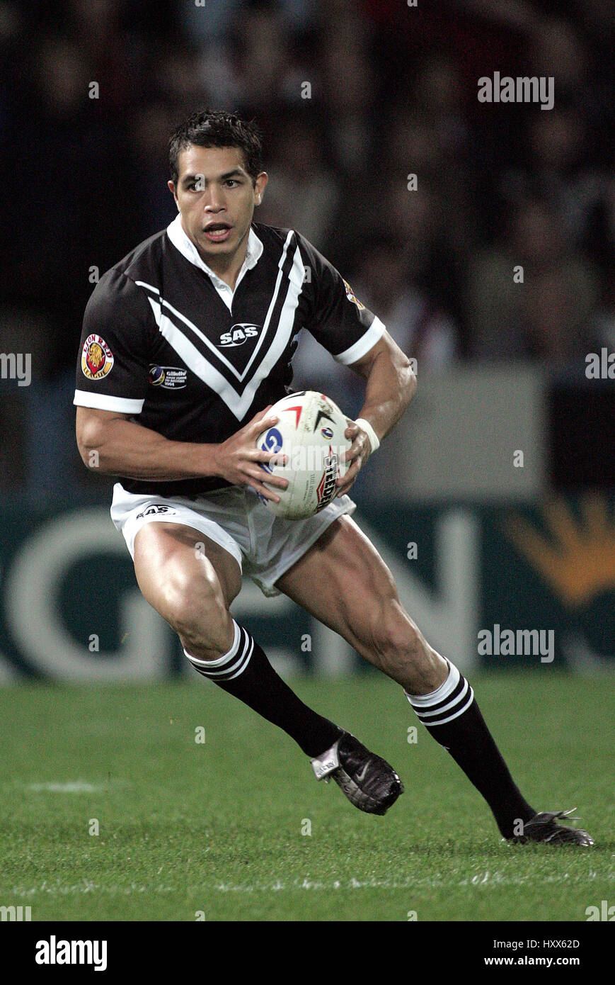 BRENT WEBB NEW ZEALAND RL MCALPINE STADIUM HUDDERSFIELD ENGLAND 06 ...
