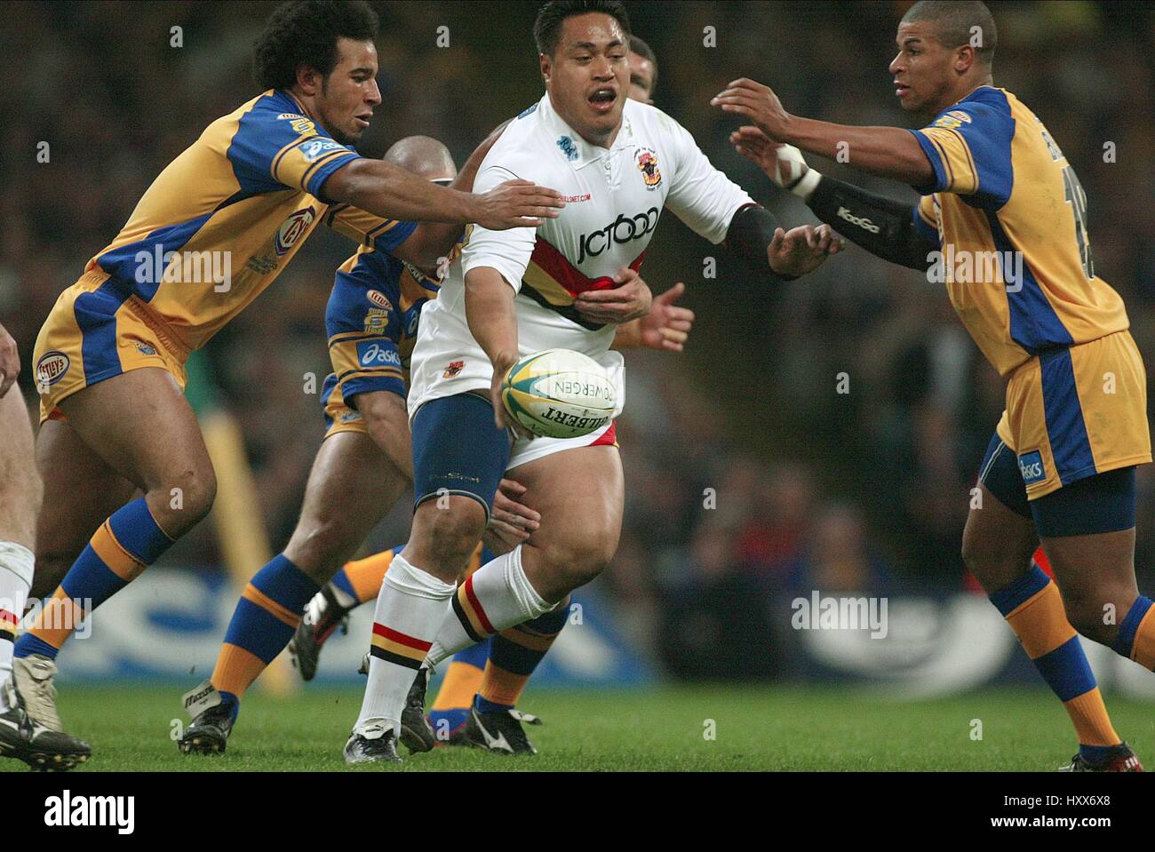 JOE VAGANA CHEV WALKER & RYAN BRADFORD BULLS V LEEDS RHINOS MILLENIUM ...